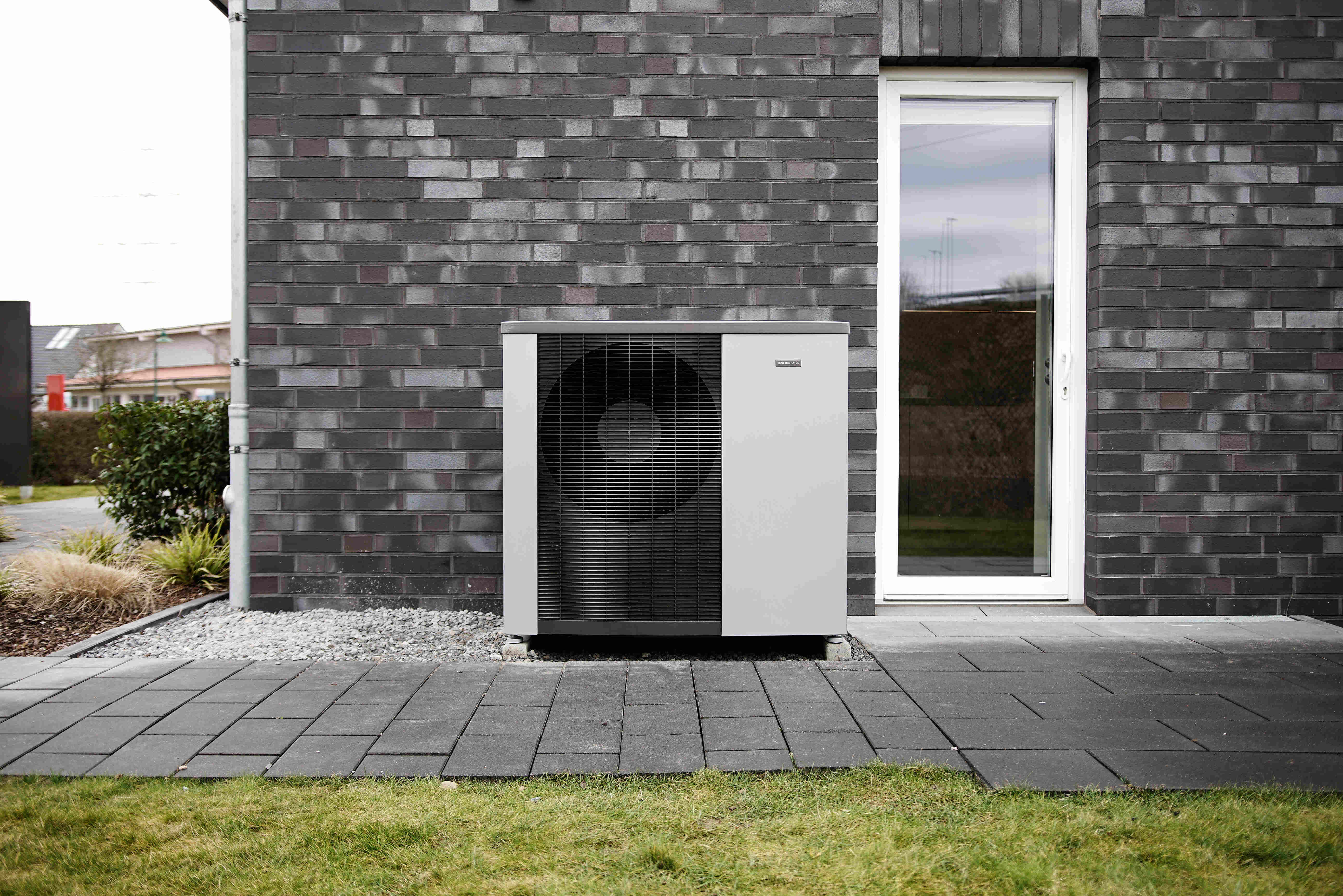 Pompy ciepła NIBE - Ponad 40 lat doświadczenia | NIBE